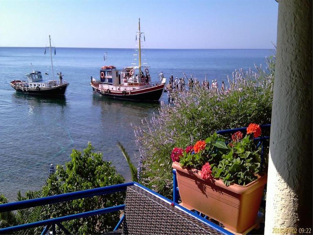 Votsalakia Plaz Beach Hotel (Samos) | Bookgreece.com